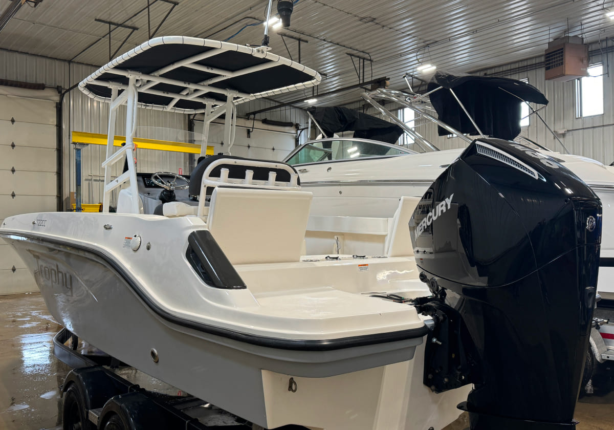 2021 Trophy T22C 3 media – Compass Marine Services